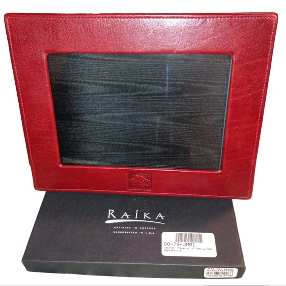 Raika | Accents | Raika 5 X 7 Wide Border Leather Frame Red With An ...